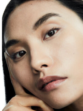 Nu Bare Look Tint - Skin Tint Dewy Foundation - YSL Beauty